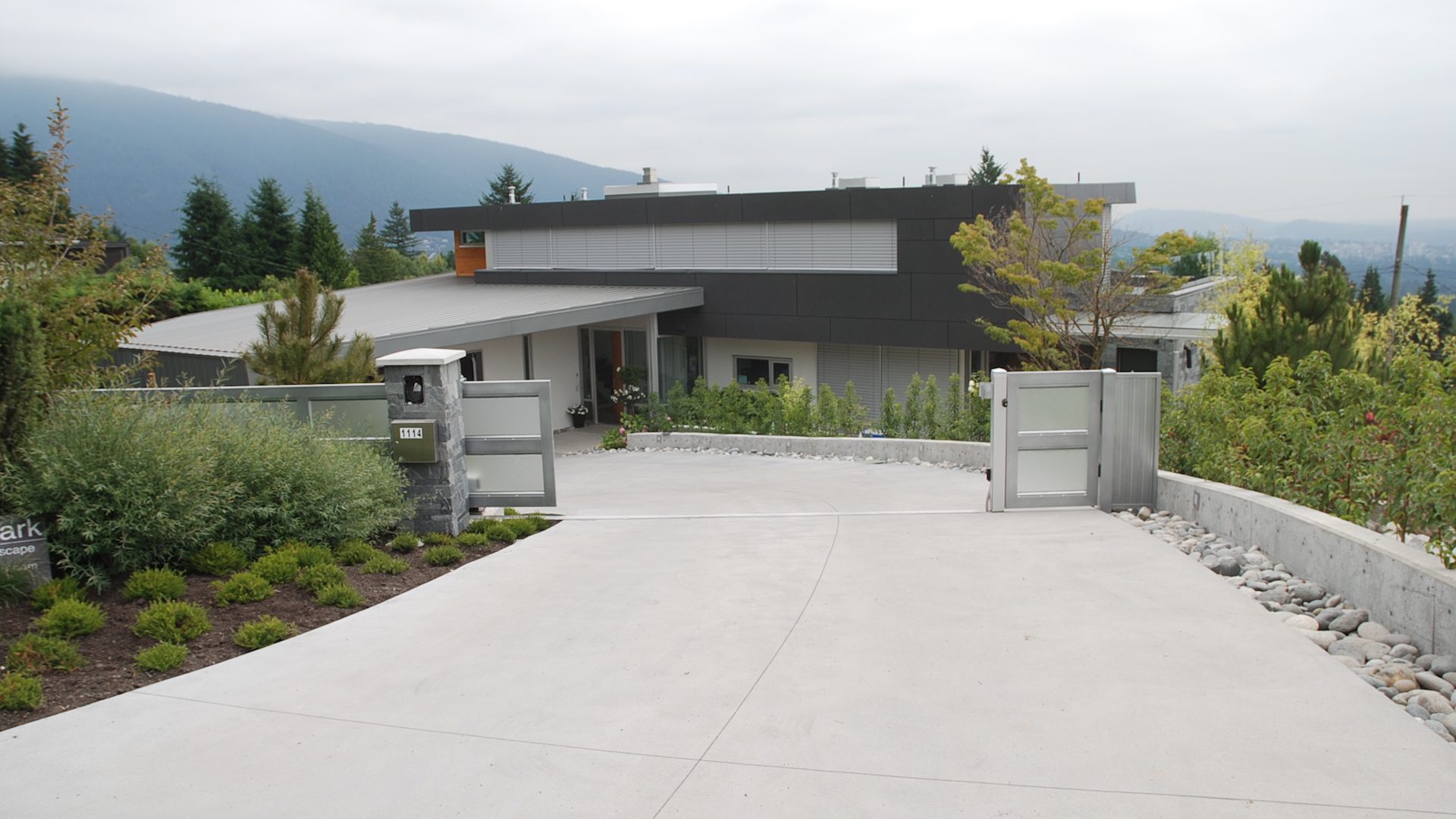 Hillside Road – Bearmark Design